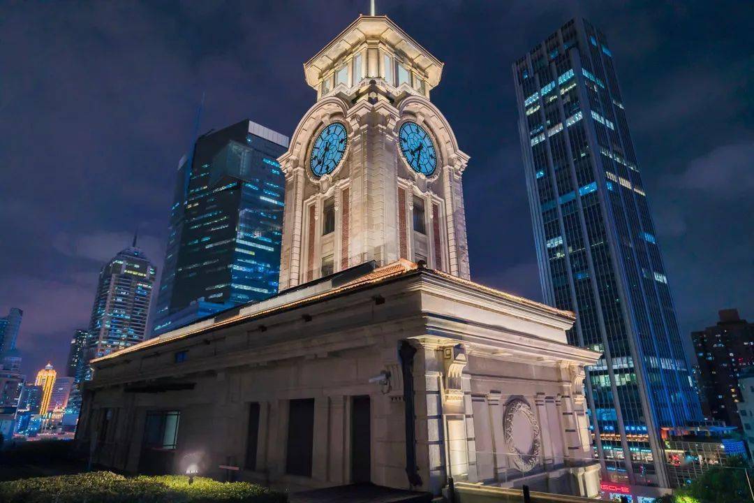 【ROOF 325 RESTAURANT | BAR】历史博物馆|上线即抢光，手慢无！368元抢门市价1390元甄选浪漫双人餐！_roof_美食_餐厅