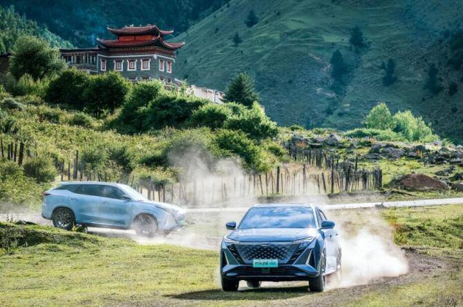 比哈弗H6大 欧尚Z6蓝鲸iDD首批用户交付 节油性能如何？_搜狐汽车_搜狐网