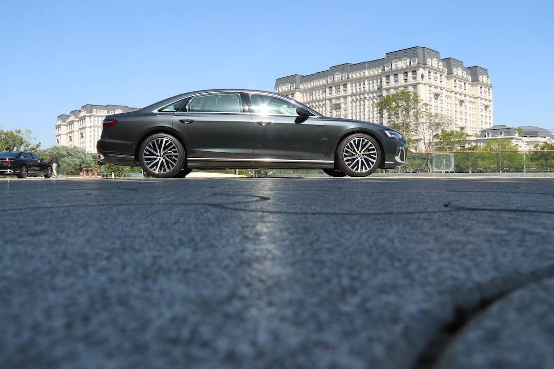 当运动与年轻出现在豪华D级车上 试驾全新奥迪A8L 重塑格局融入生活_搜狐汽车_搜狐网