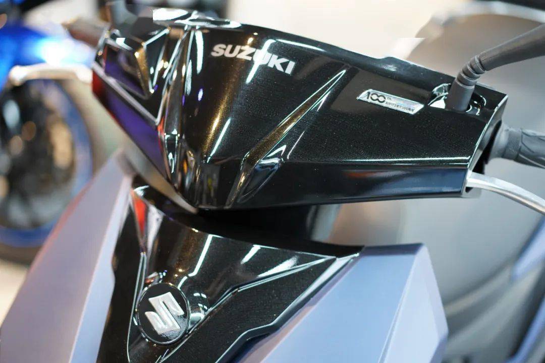 9380元起，型号比品牌还出名的小踏板，铃木UY125 车型展示_搜狐汽车_搜狐网