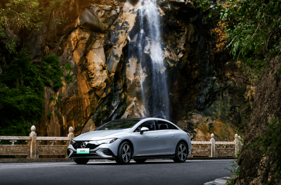 电动车时代的豪华该如何定义？体验一下奔驰全新EQE就了解了_搜狐汽车_搜狐网