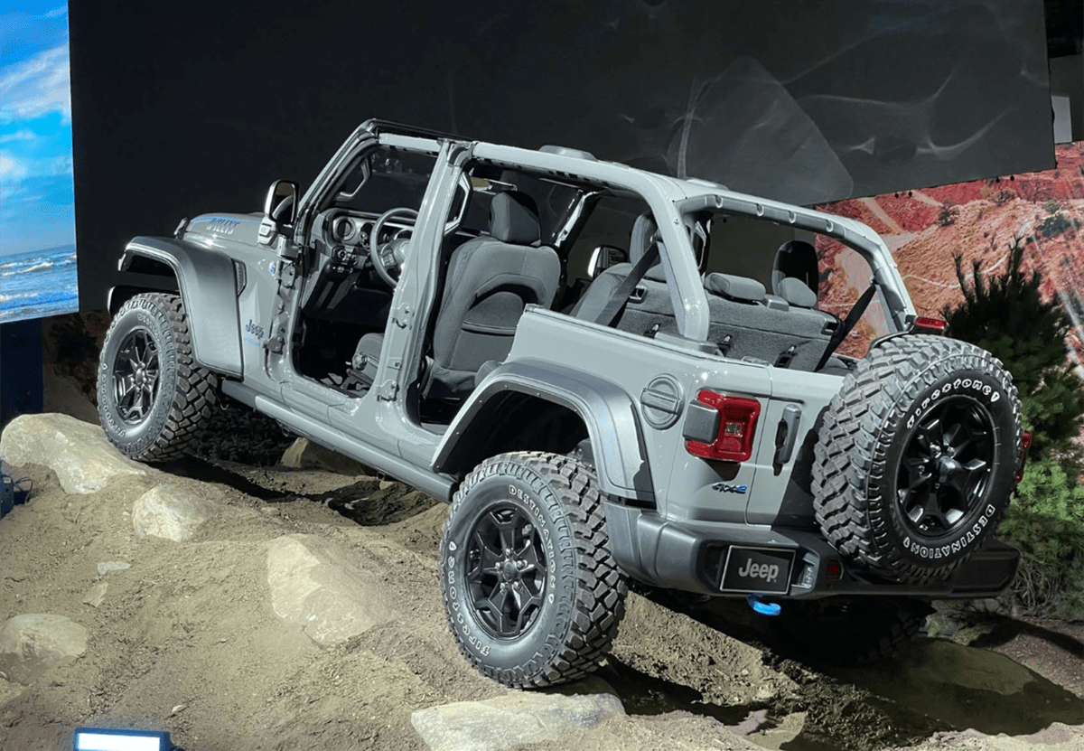 Jeep牧马人新车型发布，搭载2.0T插电混动，敞篷车身，外观很霸气_搜狐汽车_搜狐网