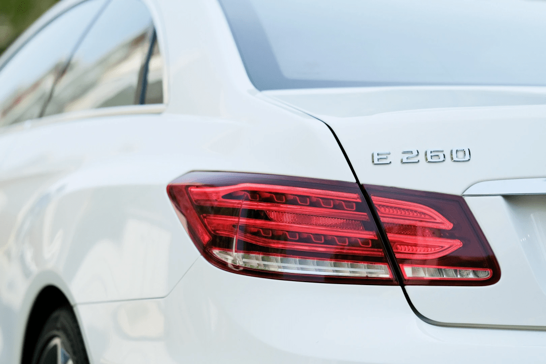 【路试笔记】奔驰 E 260 Coupe：最后的“混血王子”_搜狐汽车_搜狐网