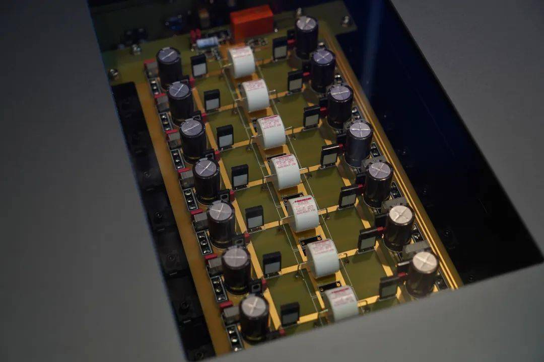 『新品发布』KINKI STUDIO精彩音频STUNNING系列2022全球发布会_旗舰_产品_先生