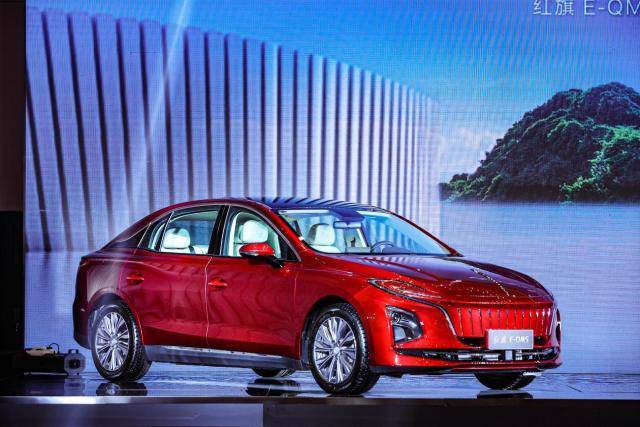 好看更有型 售价20.78万元，红旗E-QM5 PLUS西区上市_搜狐汽车_搜狐网