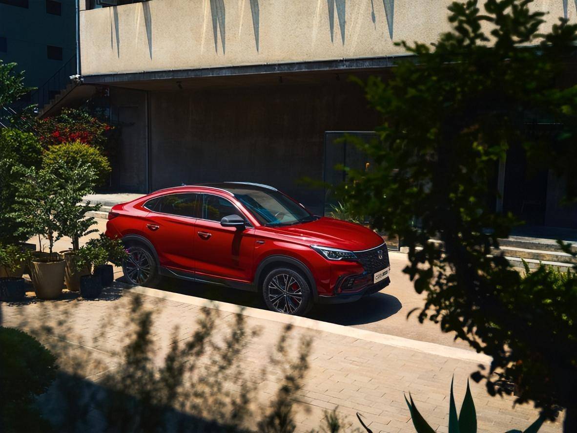 长安CS85COUPE：这次不靠颜值也能火？_搜狐汽车_搜狐网