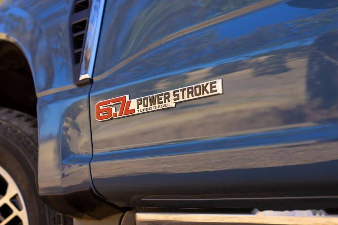 顶配 7.3 V8 自吸哥斯拉！福特 Super Duty 发布，这才是更实用的终极露营皮卡_搜狐汽车_搜狐网
