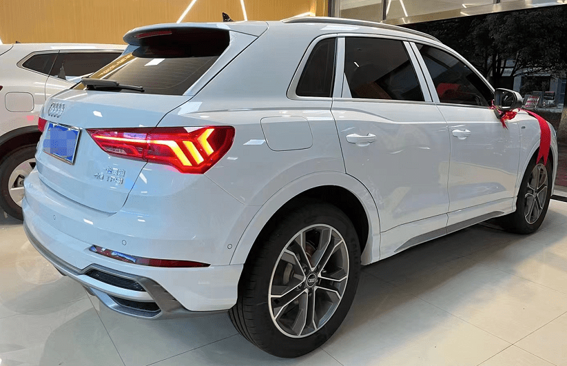 实拍奥迪“小号Q5L”：4.8L油耗，比A4L更厚道，才20来万_搜狐汽车_搜狐网