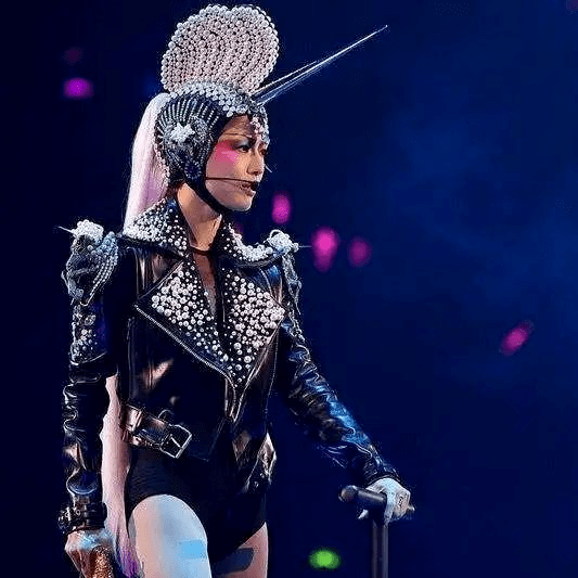 50岁的郑秀文，真是天选时髦精 -6park.com