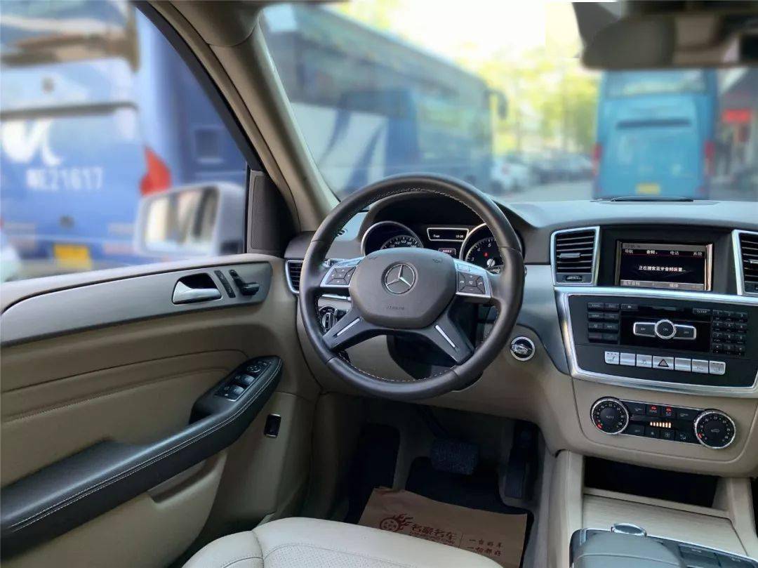 【新车上架】奔驰ML300：精致外型，细致内饰！奔驰品质完美体验!_搜狐汽车_搜狐网