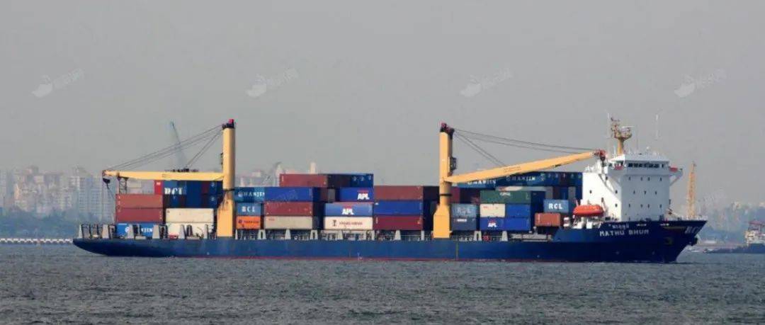 今年第一艘！船公司开始拆船了！运费暴跌80％，外贸工厂还有订单吗？_运价_集装箱船_行情