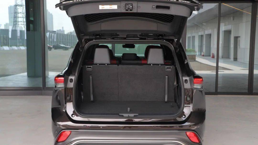 2.0T+8AT，248马力，号称“开不坏”，口碑极高，王牌SUV，帅炸！_搜狐汽车_搜狐网