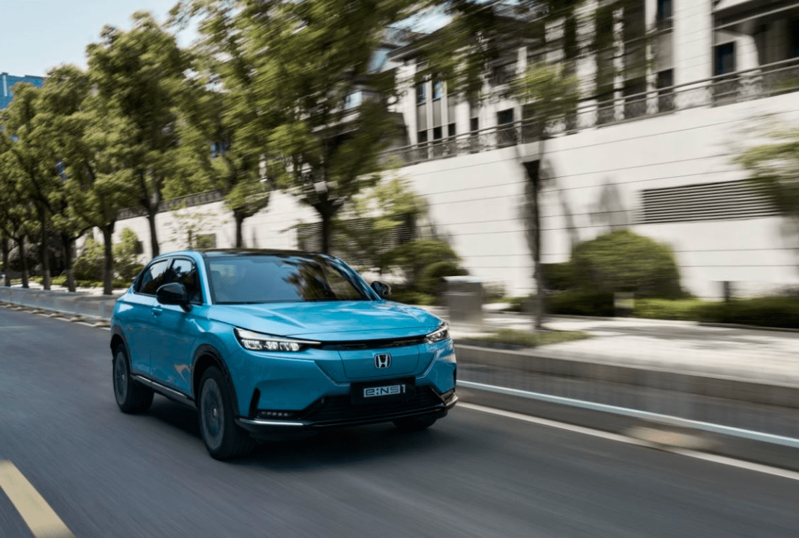 品质与舒适的综合考量 e:NS1与埃安Y Plus你更看好谁_搜狐汽车_搜狐网