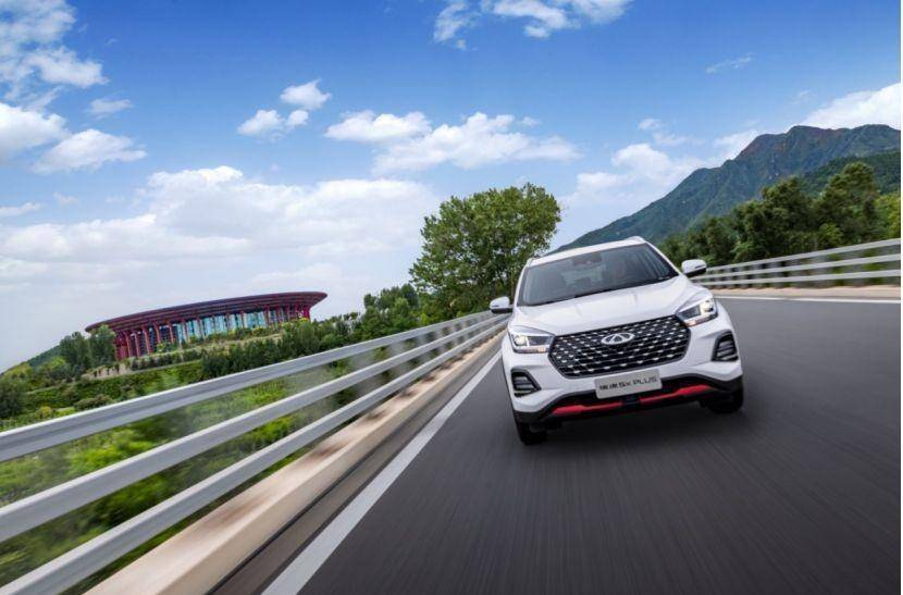 试驾瑞虎5x PLUS：“好开又聪明”的标杆A0 SUV是如何炼成的？_搜狐汽车_搜狐网