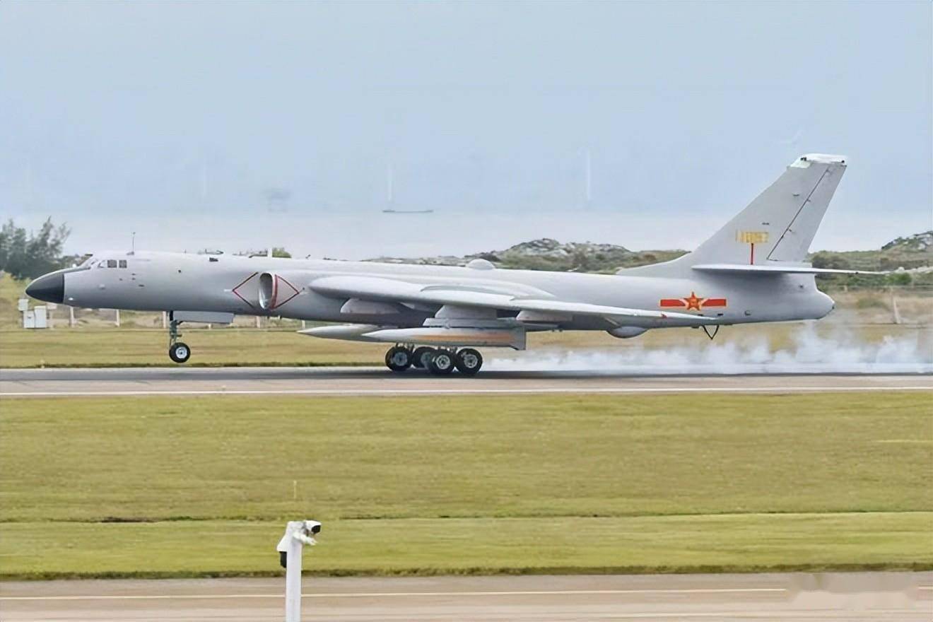 全网神秘、首次亮相的空军AKF98A，是不是防区外隐身巡航导弹？_布撒_弹体_航空