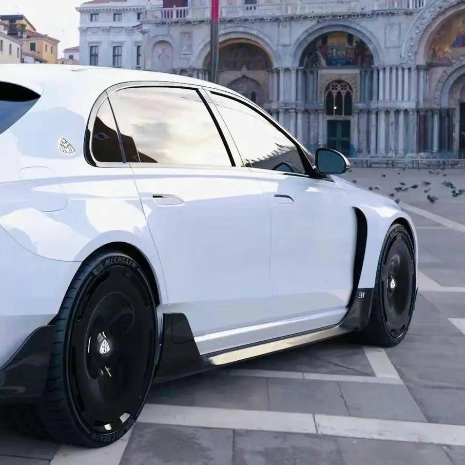 奔驰汽车“放大招”，迈巴赫S900正式亮相，气场媲美宾利飞驰_搜狐汽车_搜狐网