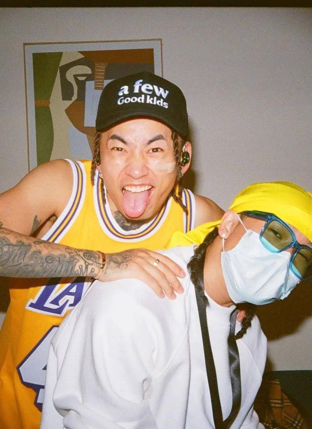 排面丨Higher Brother作品入选国外大牌游戏！_说唱_Rapper_东西