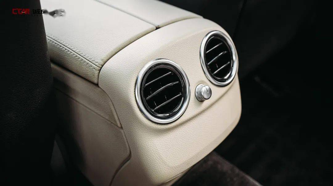 (最新到店)有“小S”美称，不到18万，还看什么帕萨特？【奔驰C级 改款 C200L 运动型】_搜狐汽车_搜狐网