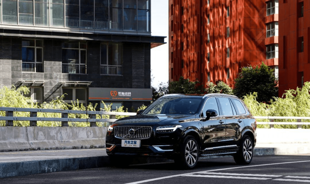 沃尔沃XC90 T8：709牛·米，百公里不到3个油，回头率超高_搜狐汽车_搜狐网