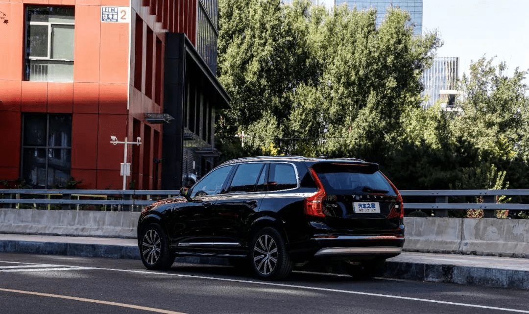 沃尔沃XC90 T8：709牛·米，百公里不到3个油，回头率超高_搜狐汽车_搜狐网