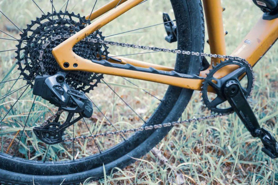 闪电“全避震”瓜车Diverge STR解析（含车系变迁及技术说明书）_搜狐汽车_搜狐网