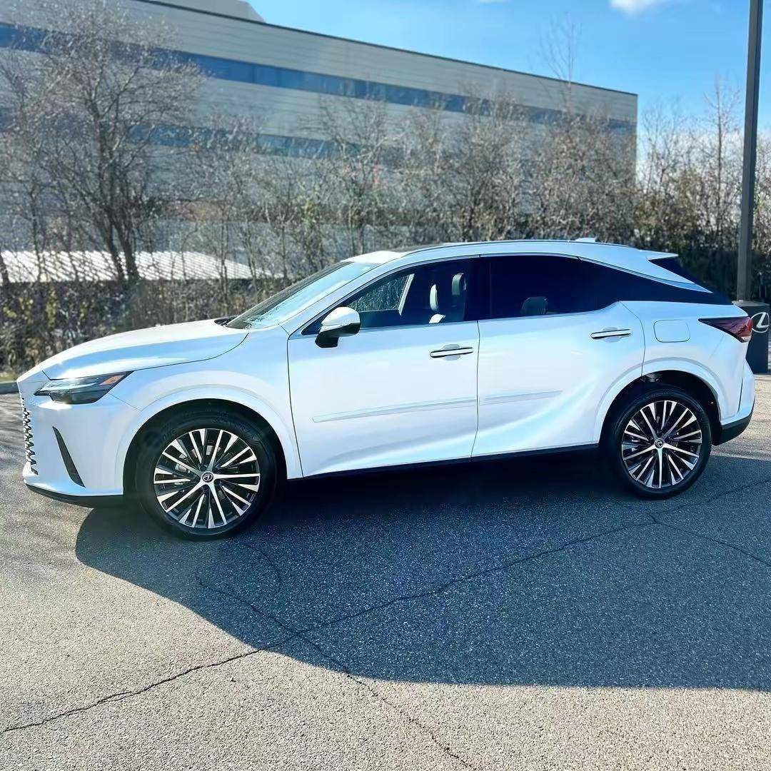 首批新款雷克萨斯RX抵达港口，颜值飙升，立体感十足，2.4T+8AT_搜狐汽车_搜狐网