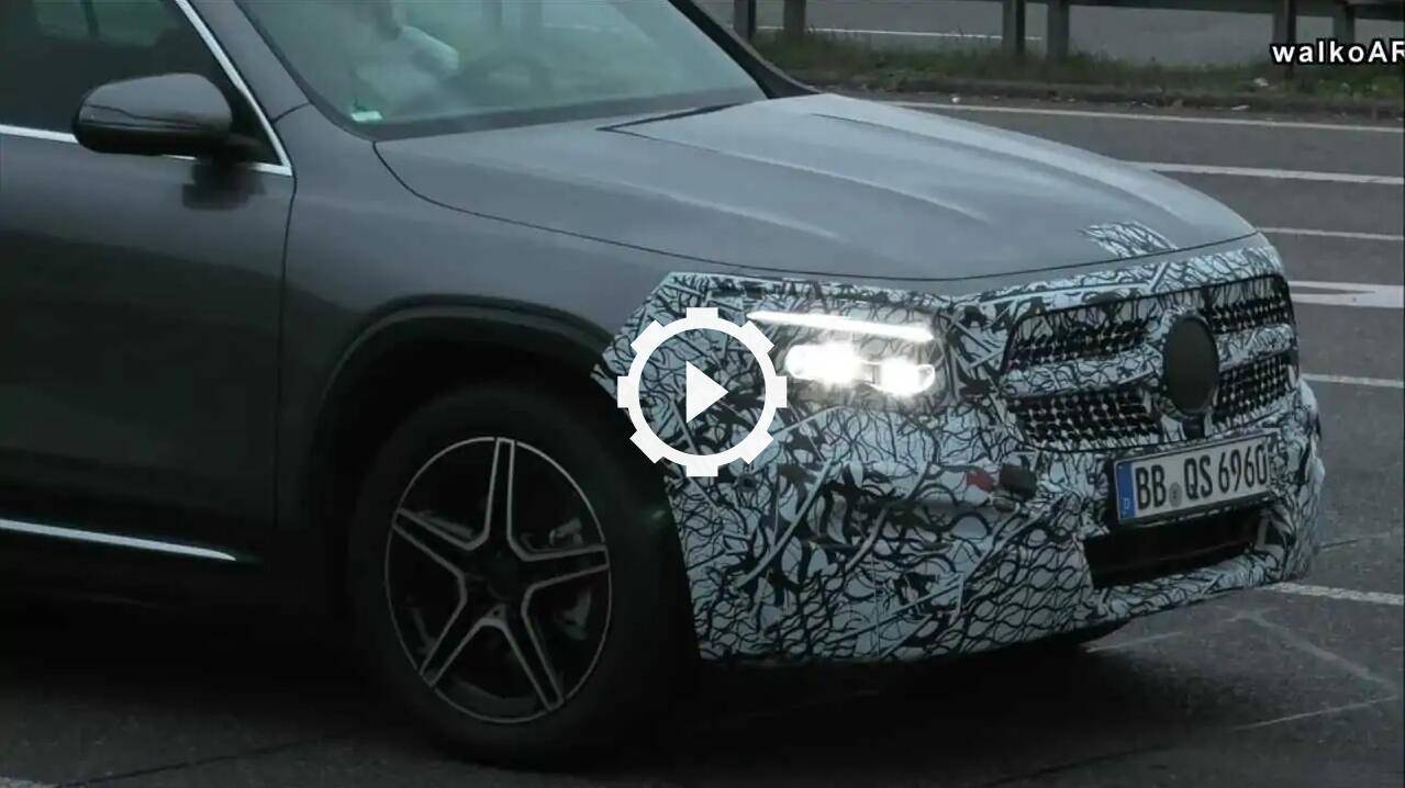 沿用2.0T发动机 奔驰2024款GLB原型车最新谍照曝光_搜狐汽车_搜狐网