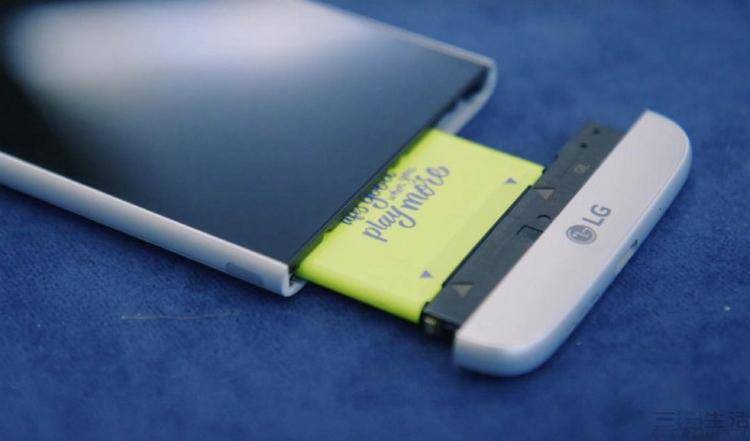 OPPO的这个新专利用于手机？别闹，回不来了_搜狐汽车_搜狐网