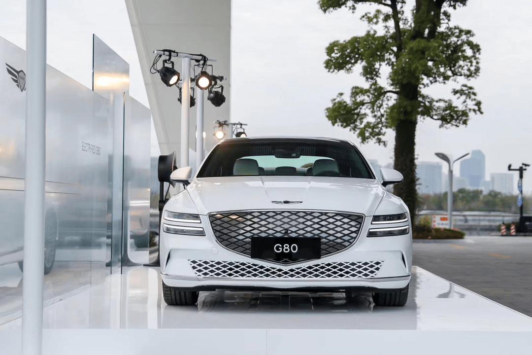试驾捷尼赛思纯电G80/GV70：油车时代的积累，电车也适用！_搜狐汽车_搜狐网