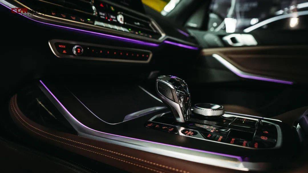 气派豪华SUV，3.0T四驱，配置丰富，还立省将近40万！【宝马X7 xDrive40i 尊享型M运动套装】_搜狐汽车_搜狐网