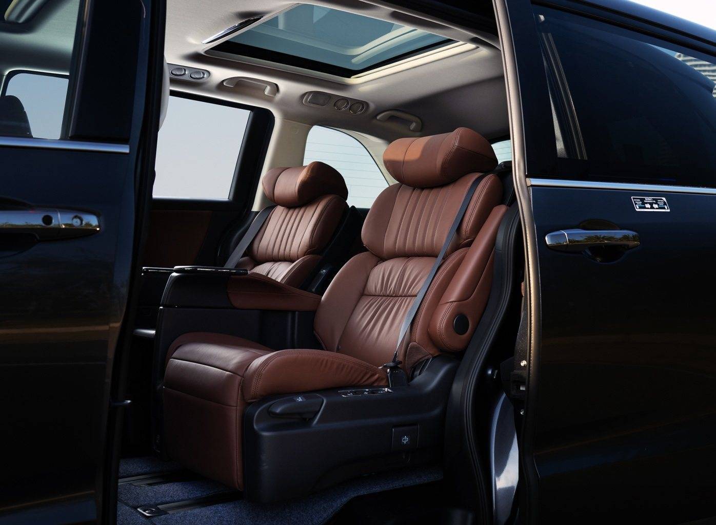 油耗不到6L/100km 续航超1000km？这些MPV才是家用王者！_搜狐汽车_搜狐网