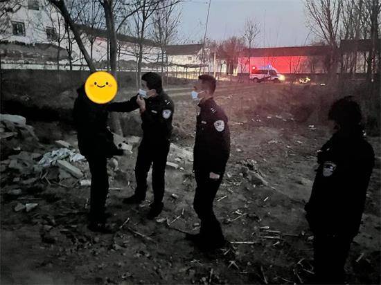 淄博高青公安:脚上沾满泥土 心中装着民情老人孩子王先生