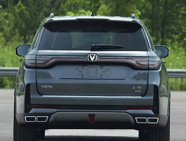实拍全新一代长安CS95 2.0T+8AT 采用7座布局_搜狐汽车_搜狐网