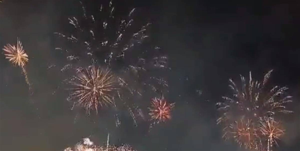 多地春节允许限时限地燃放烟花爆竹，山东商户：一天卖出10万元货东营区域时间