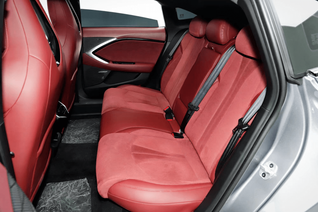 2.0T+9AT，6.5秒破百，这台国产轿跑颜值爆表，价格或有惊喜！_搜狐汽车_搜狐网