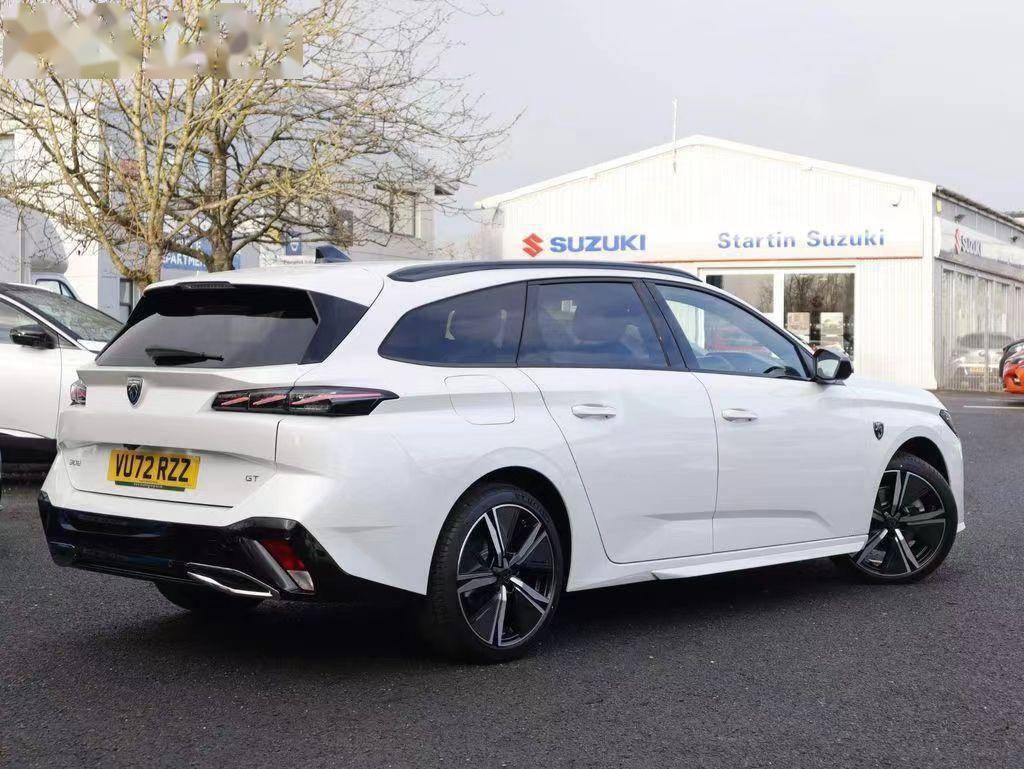 还是旅行版帅气！实拍新款标致308SW，新潮前卫，1.6T优势明显_搜狐汽车_搜狐网