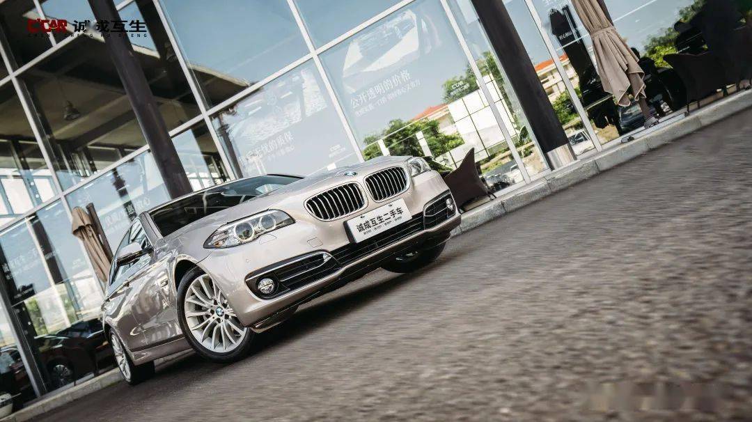 (最新到店)不到20万让你开5系，出门排面直接拉满！【宝马5系 525Li 豪华设计套装】_搜狐汽车_搜狐网
