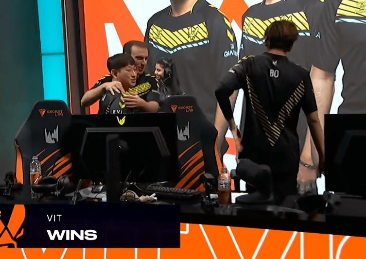 Bo惨遭针对1-9梦幻开局，LEC顶级运营太夸张，VIT前途无量？_比赛_人头_桑提