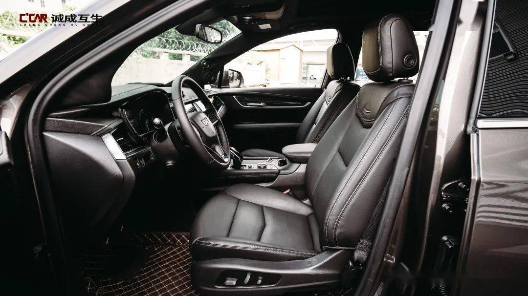 (最新到店)美系中大型SUV，气场不输BBA，还带高级音响，不到半价！【凯迪拉克XT6 28T 六座四驱豪华型】_搜狐汽车_搜狐网
