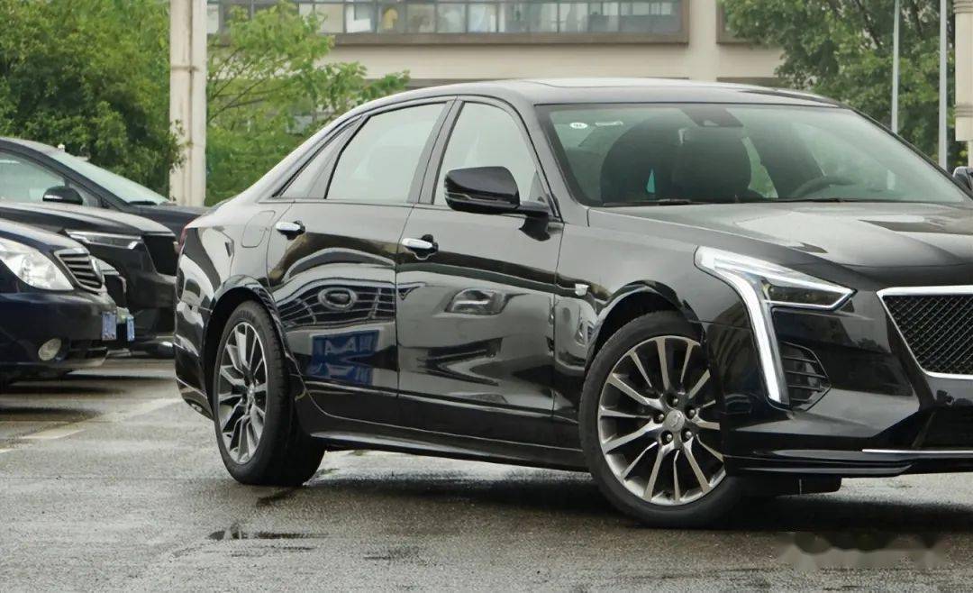 这台CT6，从39.97万掉到25万多，车长5223mm，还配AT变速箱_搜狐汽车_搜狐网