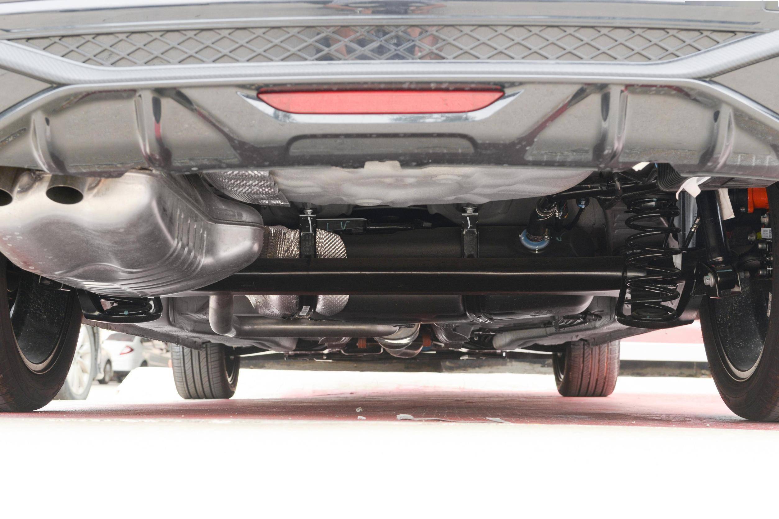 售9.99万起，配1.6T+197马力，还能玩弹射起步，带你看艾瑞泽5 GT_搜狐汽车_搜狐网