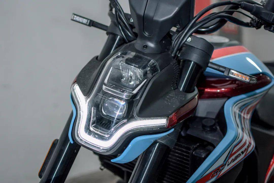 博采众长！熟悉的车架+熟悉的发动机+熟悉的减震=宗申马拉古蒂M250R_搜狐汽车_搜狐网