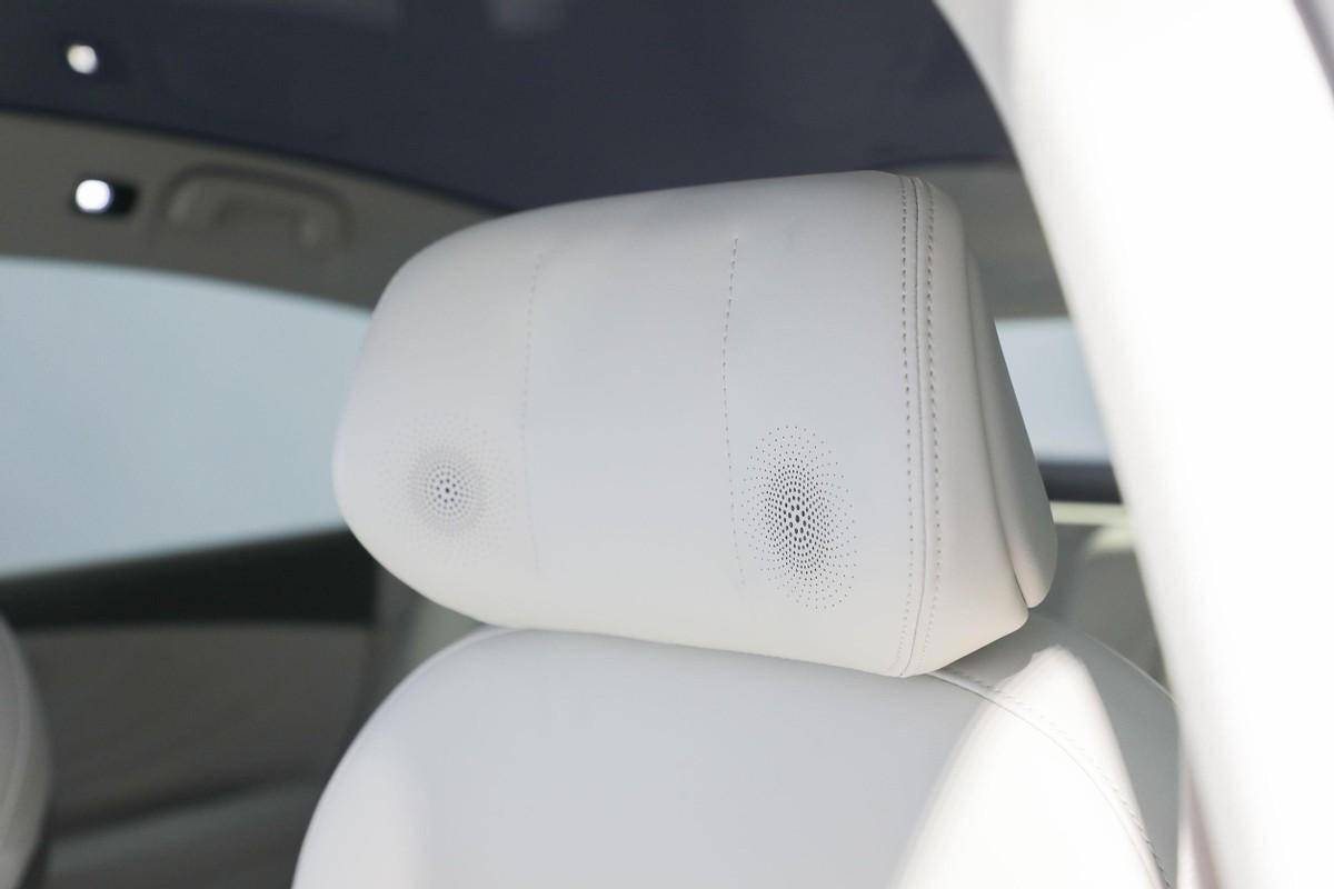 30万预算纯电家轿怎么选？飞凡F7/小鹏P7i值得一看_搜狐汽车_搜狐网