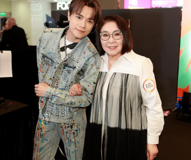 72岁TVB女一日不爽重提离婚旧闻！放狠话：不再接受访问_女儿_话题_伤害