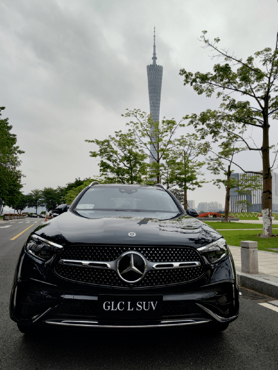 2.0T+9AT+7座，同级燃油SUV的天花板——试驾全新一代奔驰GLC L_搜狐汽车_搜狐网