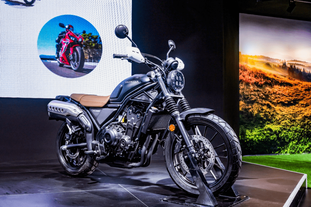 CB750 Honda HORNET、CL500价格曝光有惊喜！Honda DreamWing众多人气车型亮相北京摩展_搜狐汽车_搜狐网