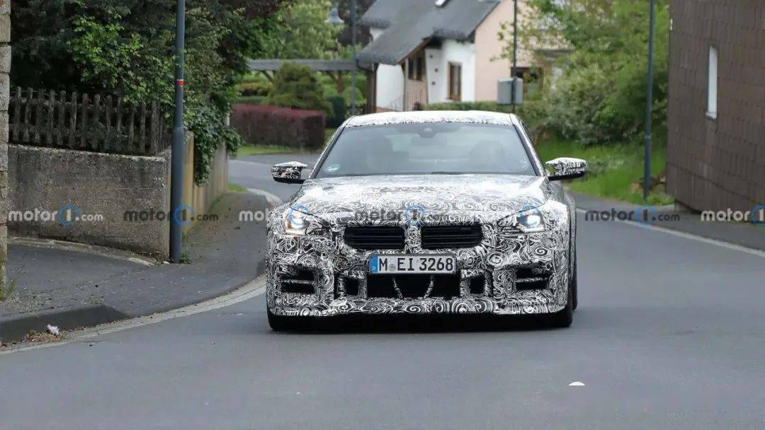 全新BMW M2 CS谍照发布，空力套件升级，预计搭载M3/M4雷霆版同款引擎 | 酷乐汽车_搜狐汽车_搜狐网