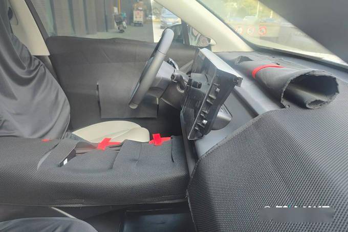 零跑全新大型SUV曝光！基于B11打造 PK理想L9_搜狐汽车_搜狐网