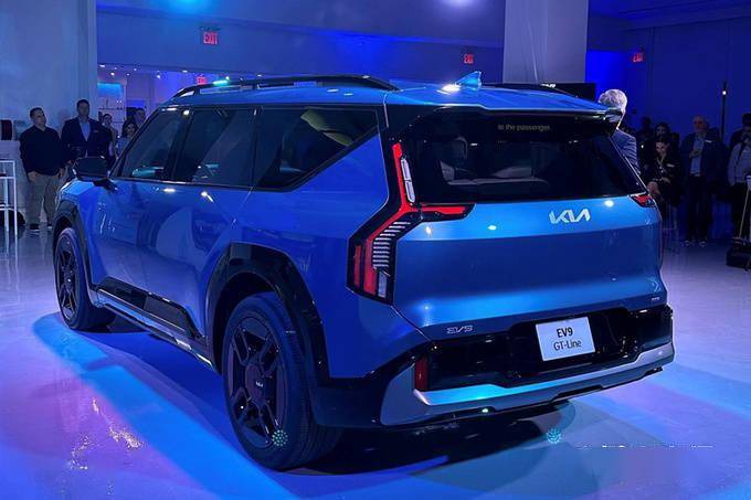 起亚大SUV EV9将国产-预计卖30万起 比蔚来ES8更大_搜狐汽车_搜狐网