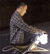搞笑GIF：妹子说好的人人平等，我到底差在哪里了！_老婆_微信_姐姐